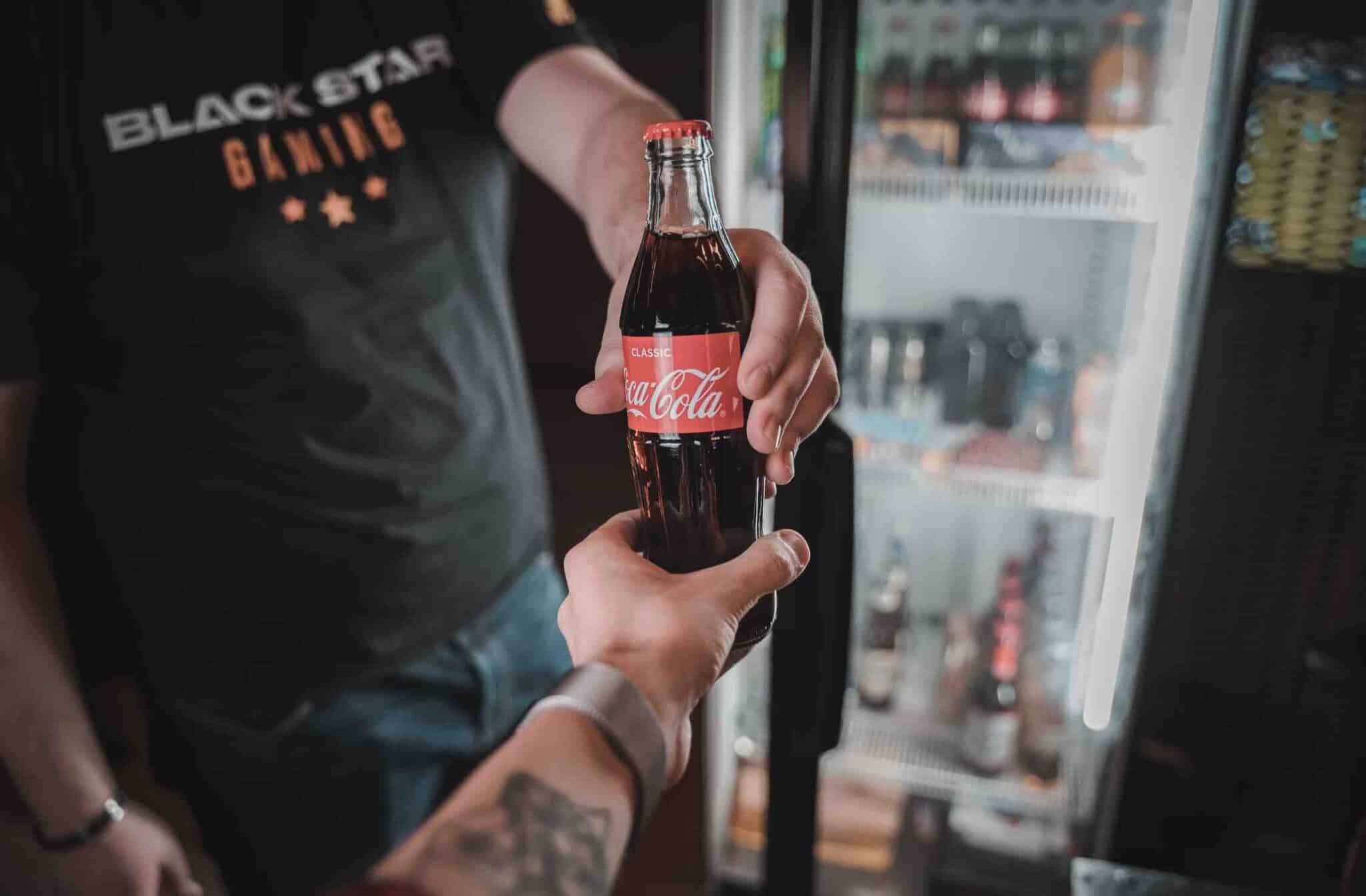 Effective Ways To Overcome A Coke Or Soda Addiction - Reluctant Low ...